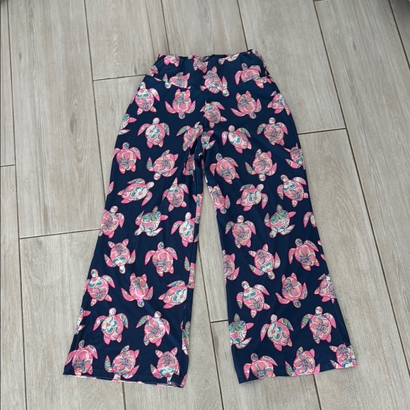 Simply Southern | Pants & Jumpsuits | Simply Southern Sea Turtle Print ...